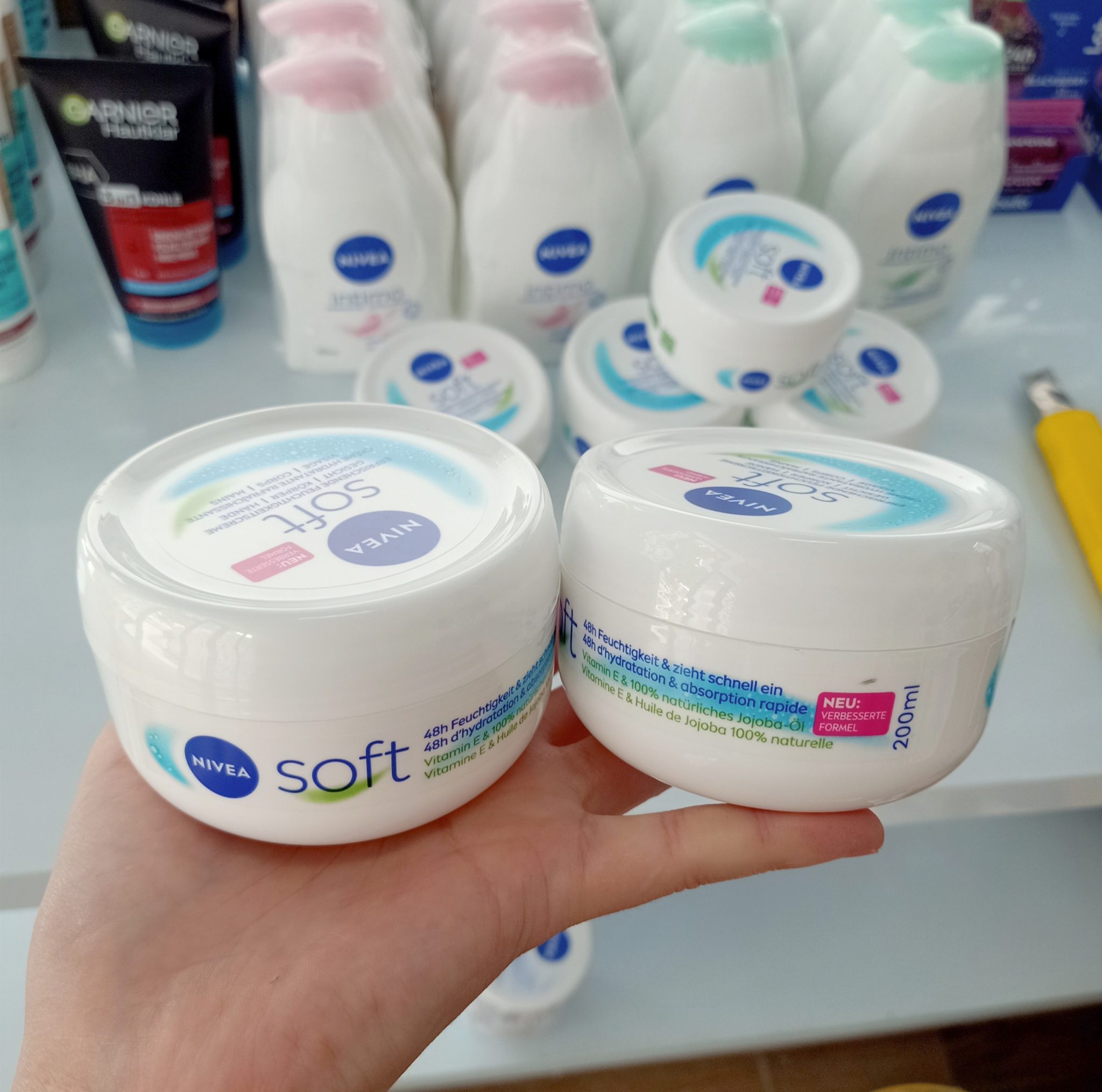 Kem Dưỡng Ẩm Nivea Soft Nhập Khẩu Đức - Chau Au CH2